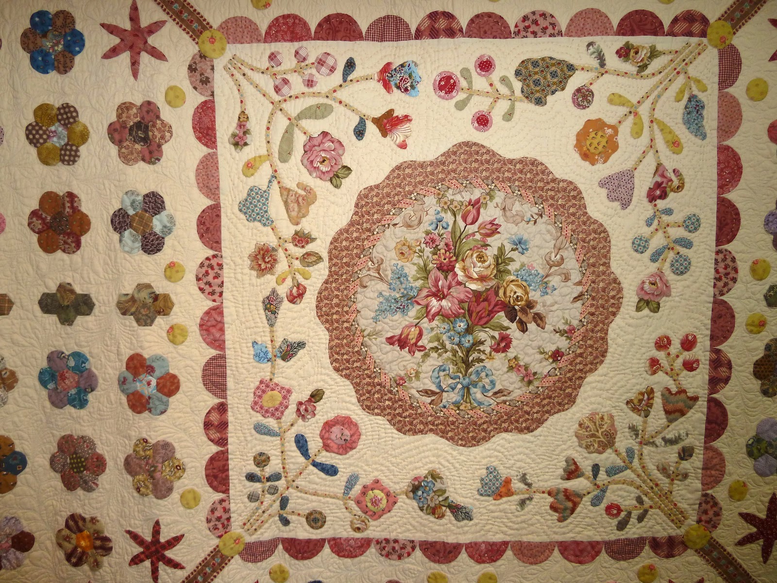 Appliqué and Pieced Quilts. : Cousin Wattle.