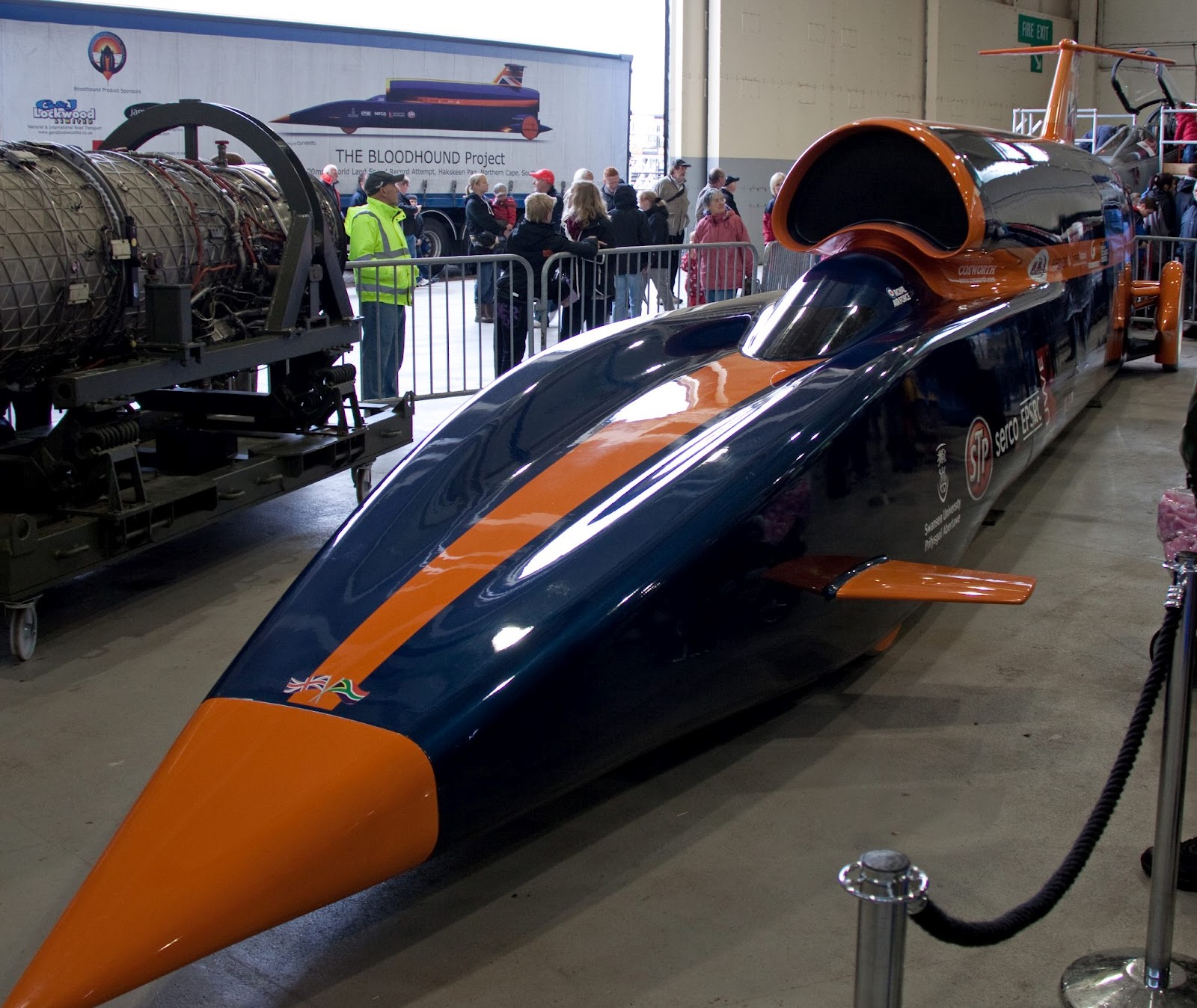 raajadheeben: BLOOD HOUND supersonic car ready to hit-- 1,609 km/h