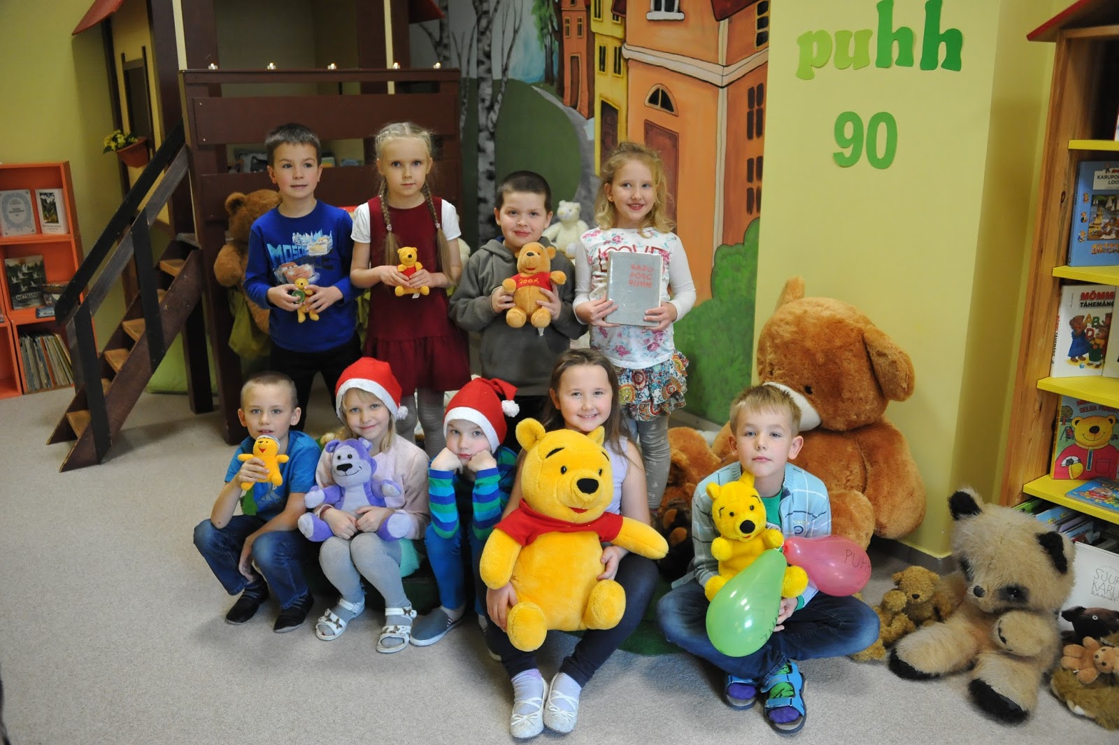 Ridala Raamatukogu: Karupoeg Puhh - 90. HURRAA!!!!