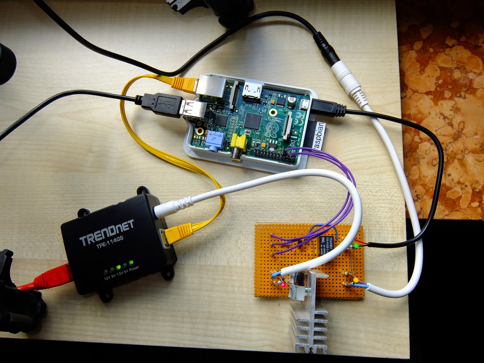 DSLR Webcam with Raspberry Pi: electrical part: raspi, poe splitter ...