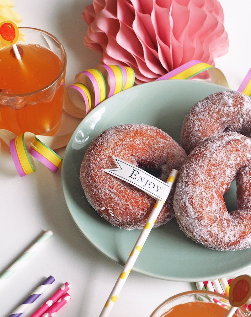 VAPUN MUNKKIRINKILÄT | Kaakao kermavaahdolla