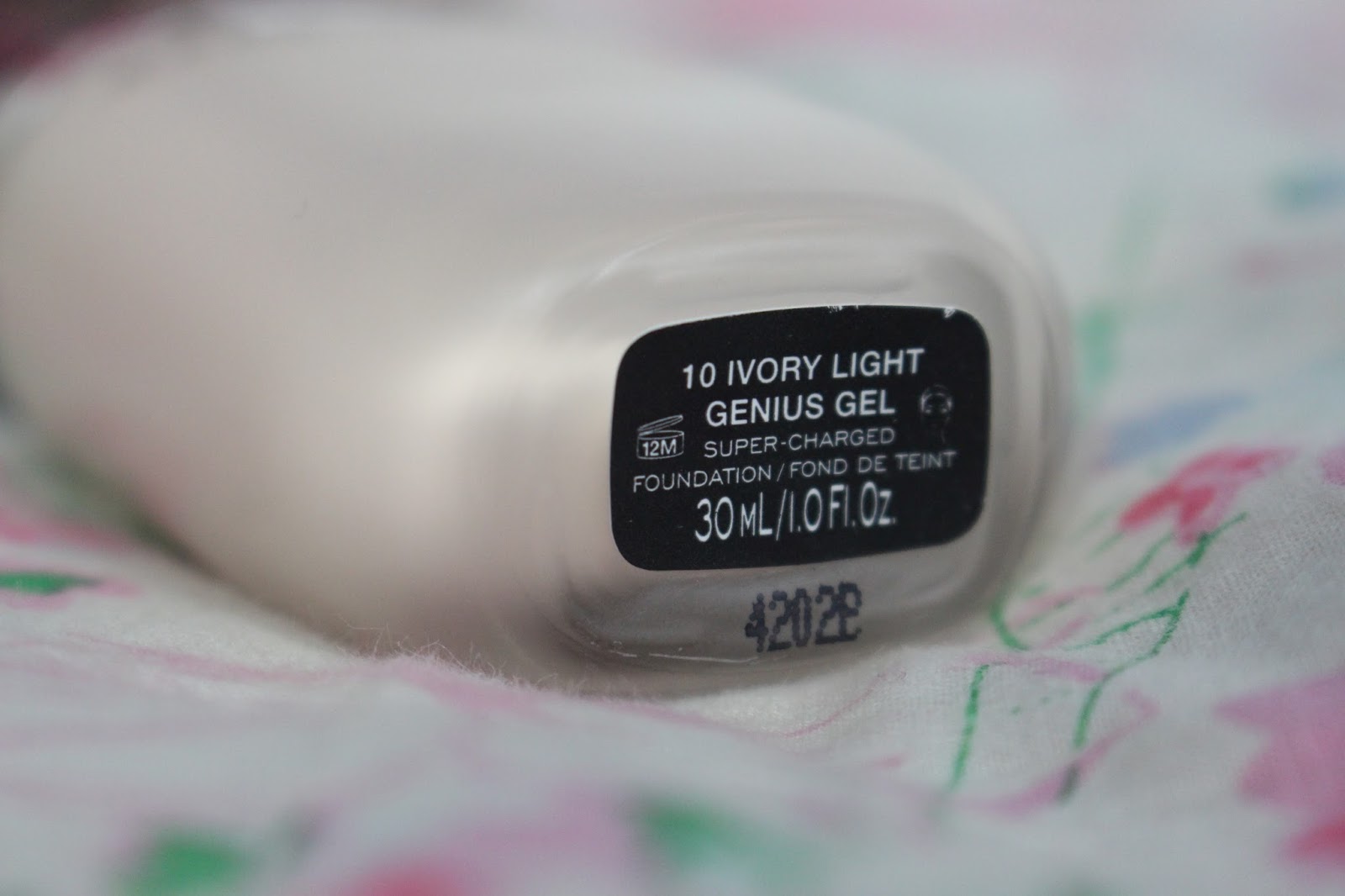 MaffinTop: Diz que é de génio! Será? - Genius Gel Foundation by Marc ...