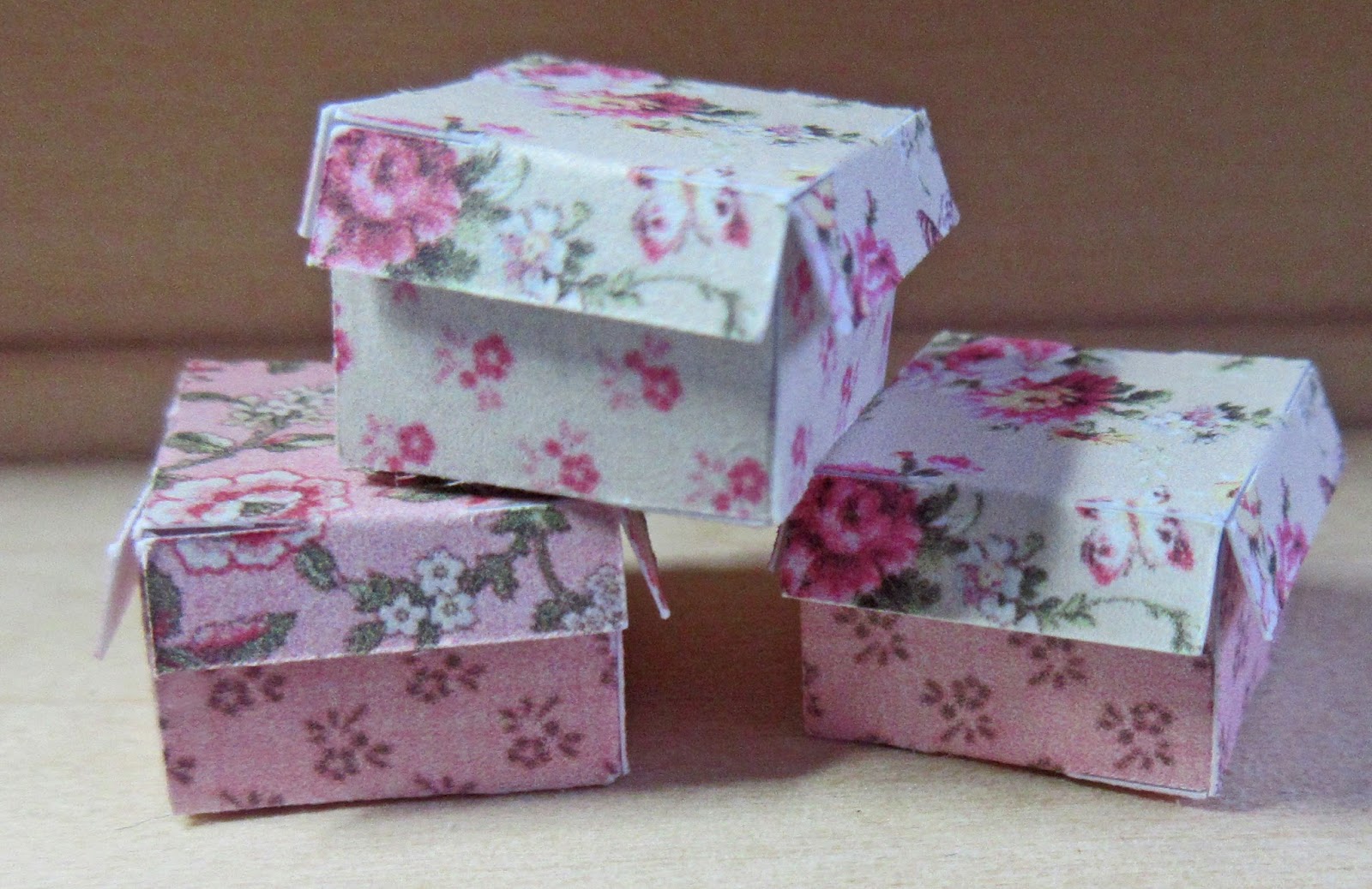 Make It Small: Gift Boxes