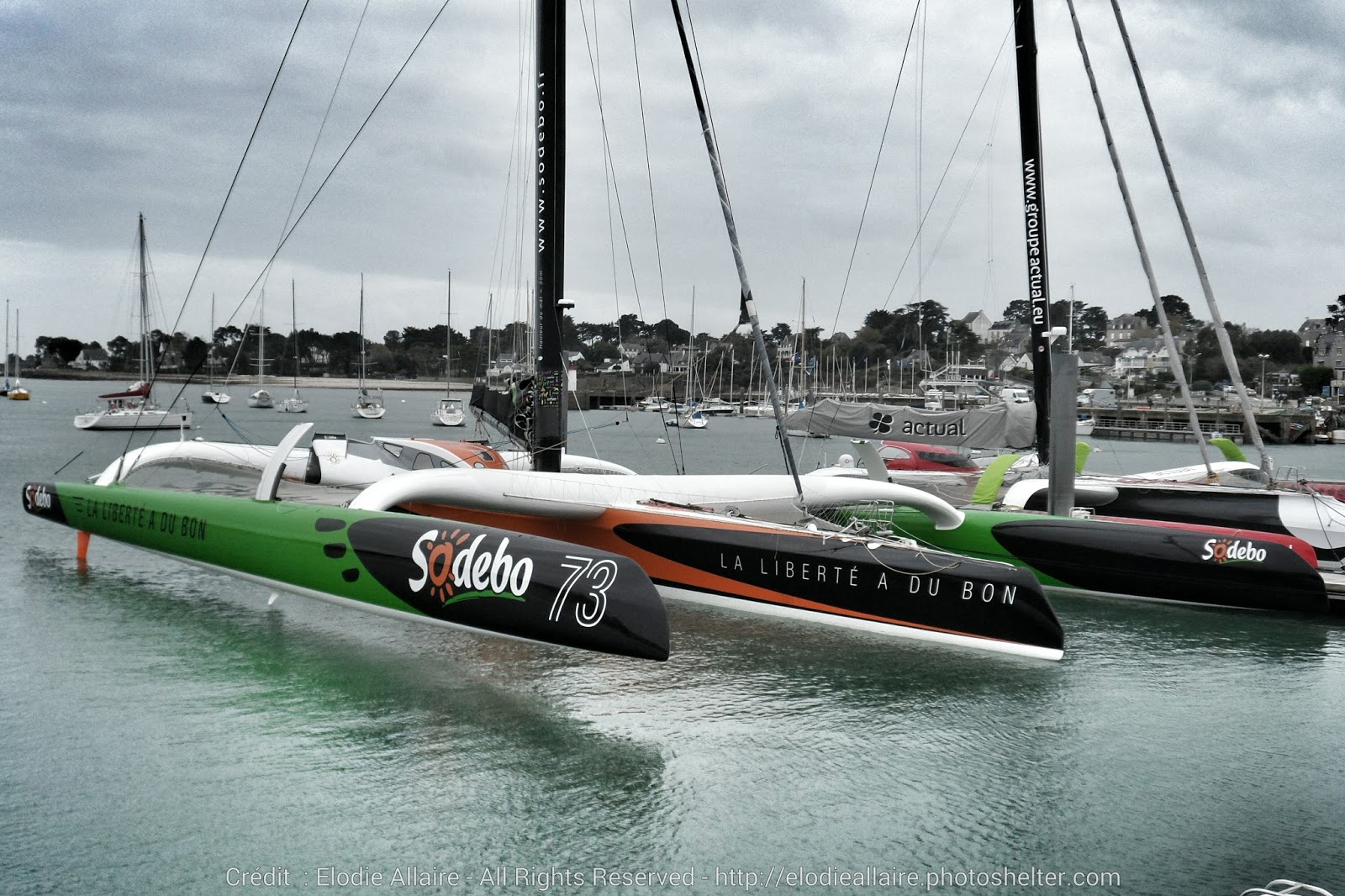 Images / De retour du Brésil, Sodebo Ultim' à quai à la Trinité sur Mer ...