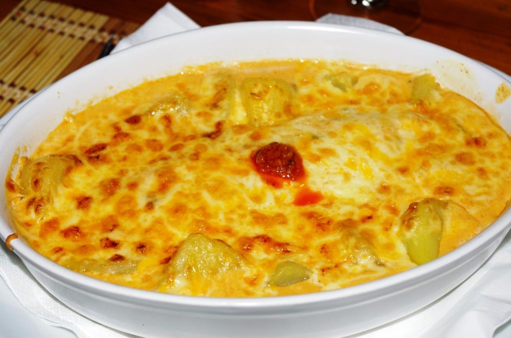 BACALLA GRATINAT AMB BEIXAMEL ROMESCADA