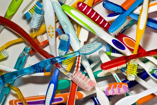 How to Recycle: Recycled Old Toothbrushes