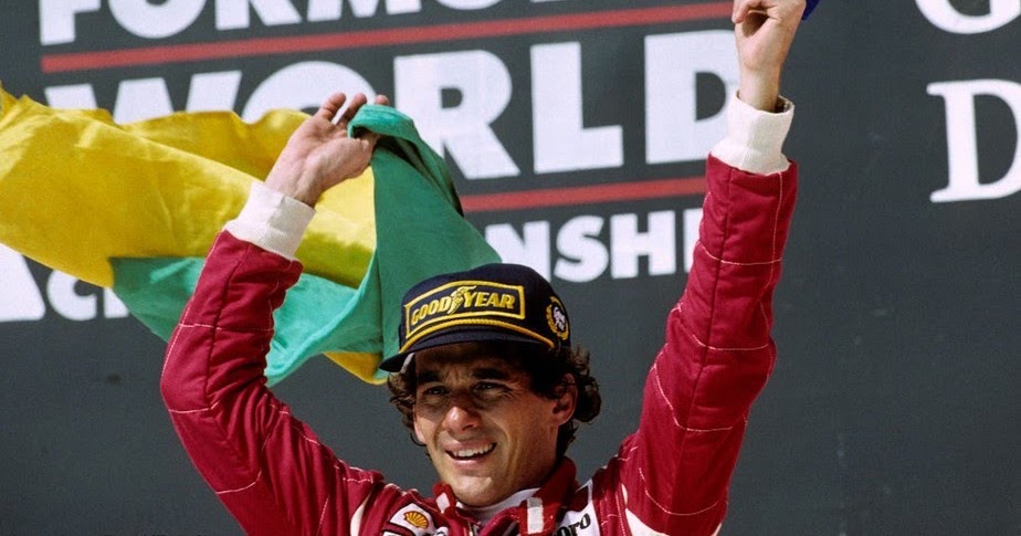 Ayrton Senna: Há 25 anos, Senna era erguido pelo povo após vencer em ...