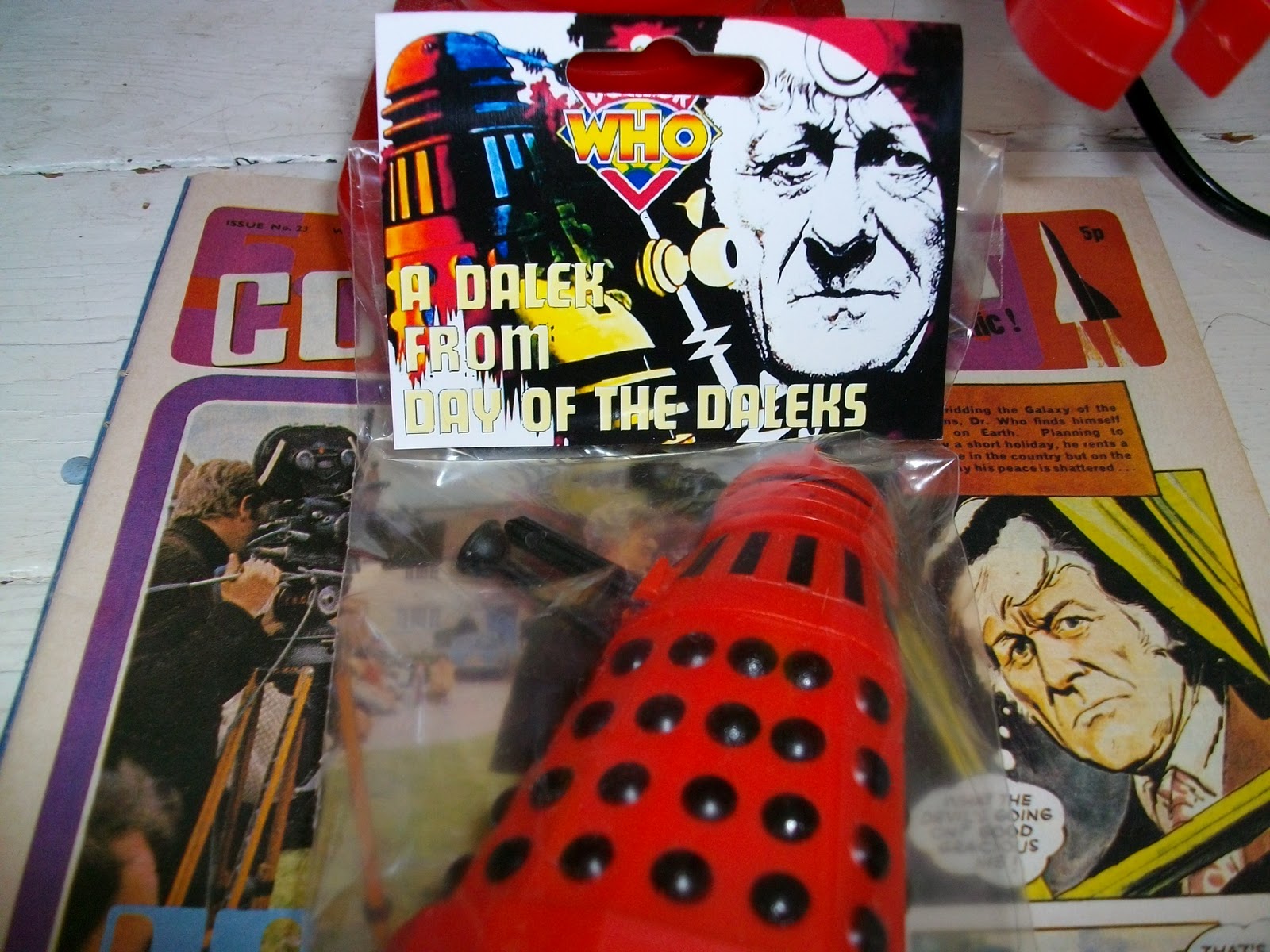 ATOMIC TOY AND COMIC BLOG: CUSTOM DR WHO HEADER CARDS