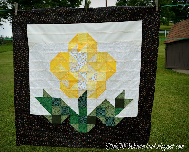 Tish's Adventures in Wonderland: Dandelion Mini--PiecingTutorial