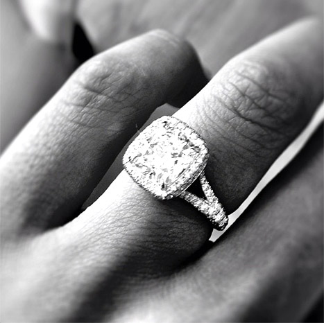 Faithful Footprints: Sean Lowe Finds {Love}