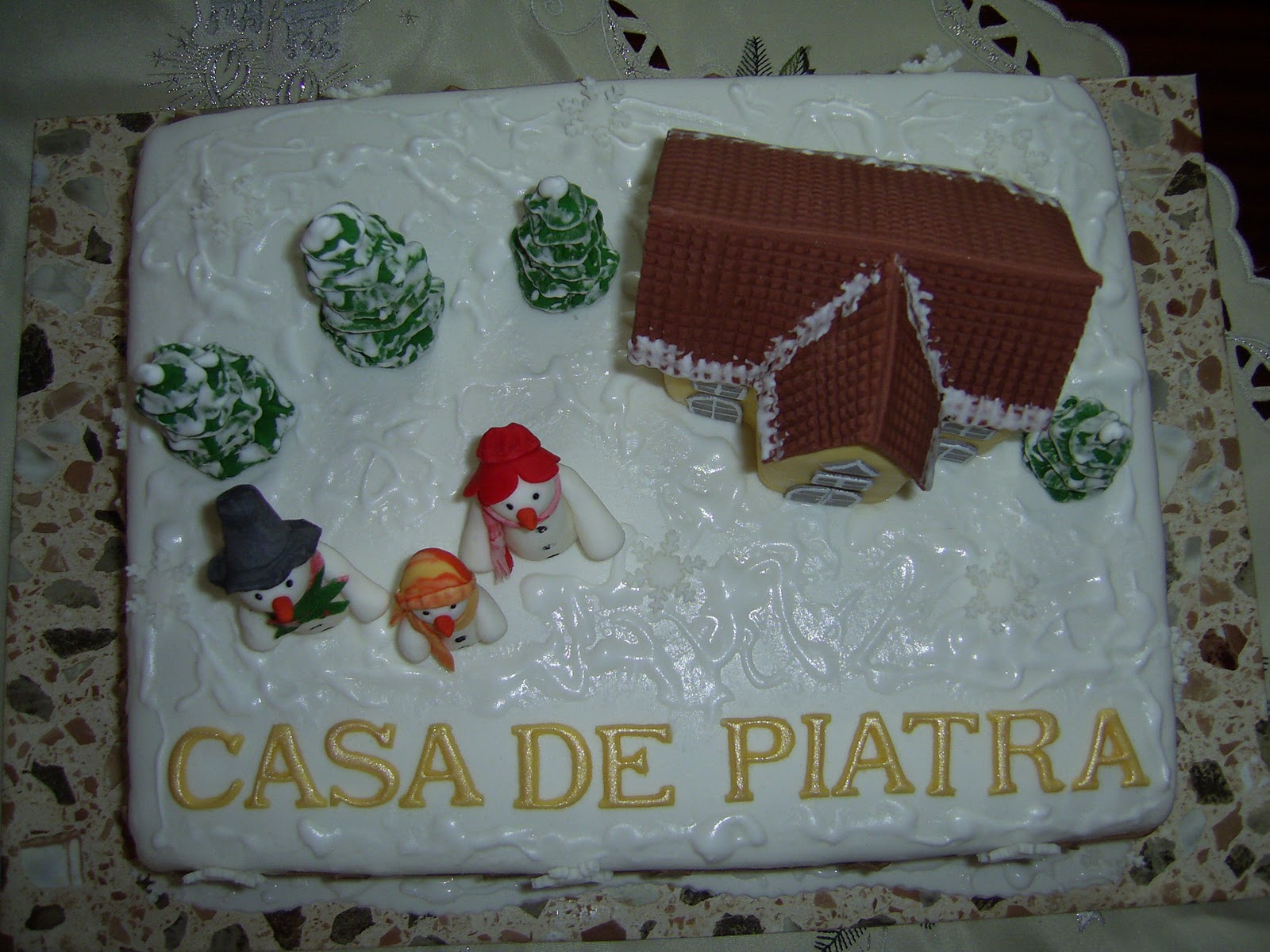Mama-Mio Cakes: Tort " Casa de piatra!"
