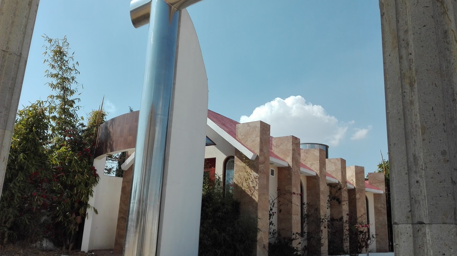 •Sin reservas: El rostro de El Lazca detrás de una cruz: legado que no ...