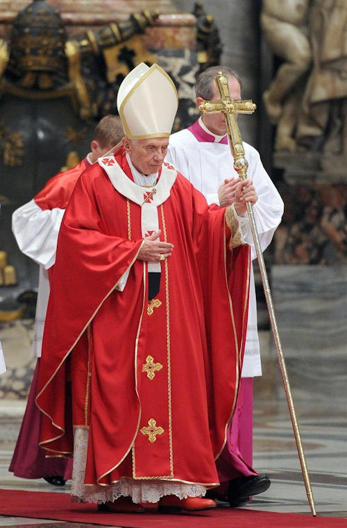 Dinastia Papală cea mai lungă dinastie din istoria omenirii