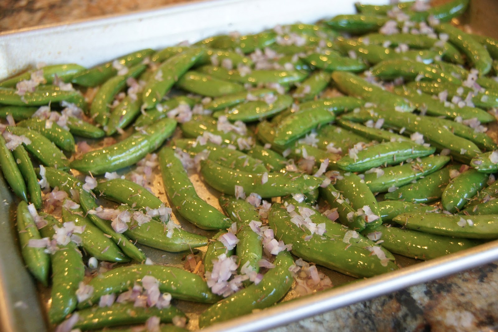 Family Food Finds: Easy Roasted Sugar Snap Peas