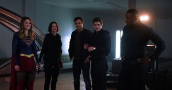 Supergirl's Team - Inner & Other World Historical