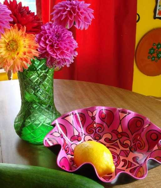 How to Recycle: Recycled Vinyl Record Crafts