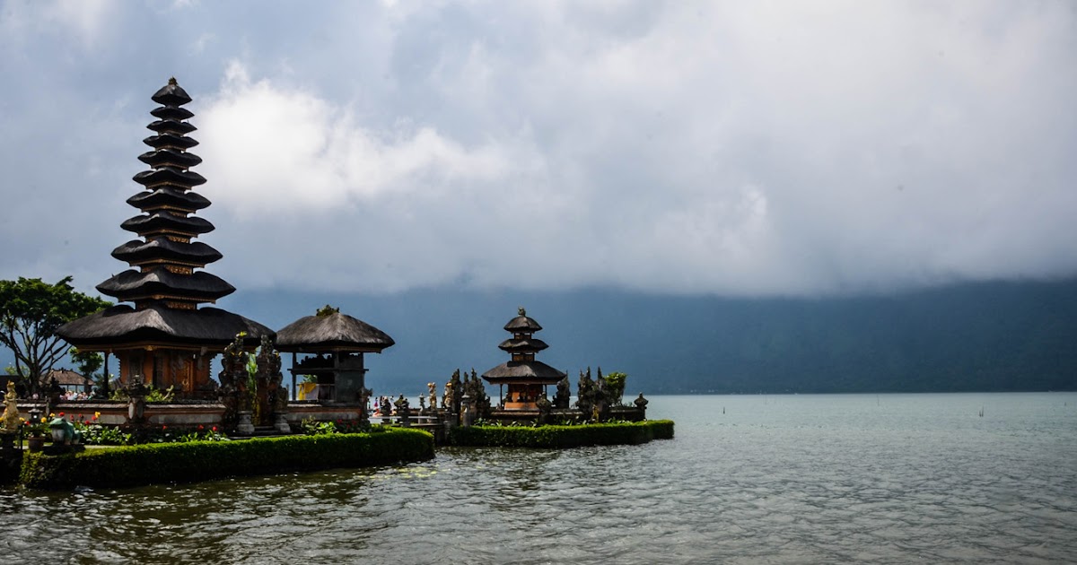 S E T H L E S T A T H: Courtesy of Lake Bratan