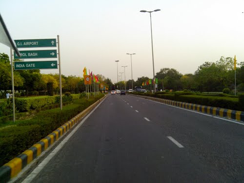 Random Photography: Shanti Path, New Delhi