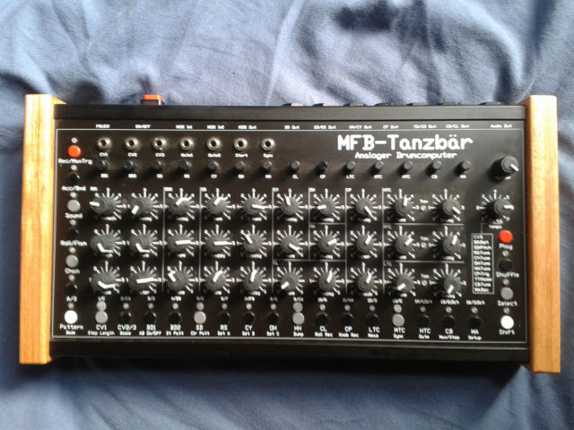 MATRIXSYNTH: MFB Tanzbar Analogue Drum machine