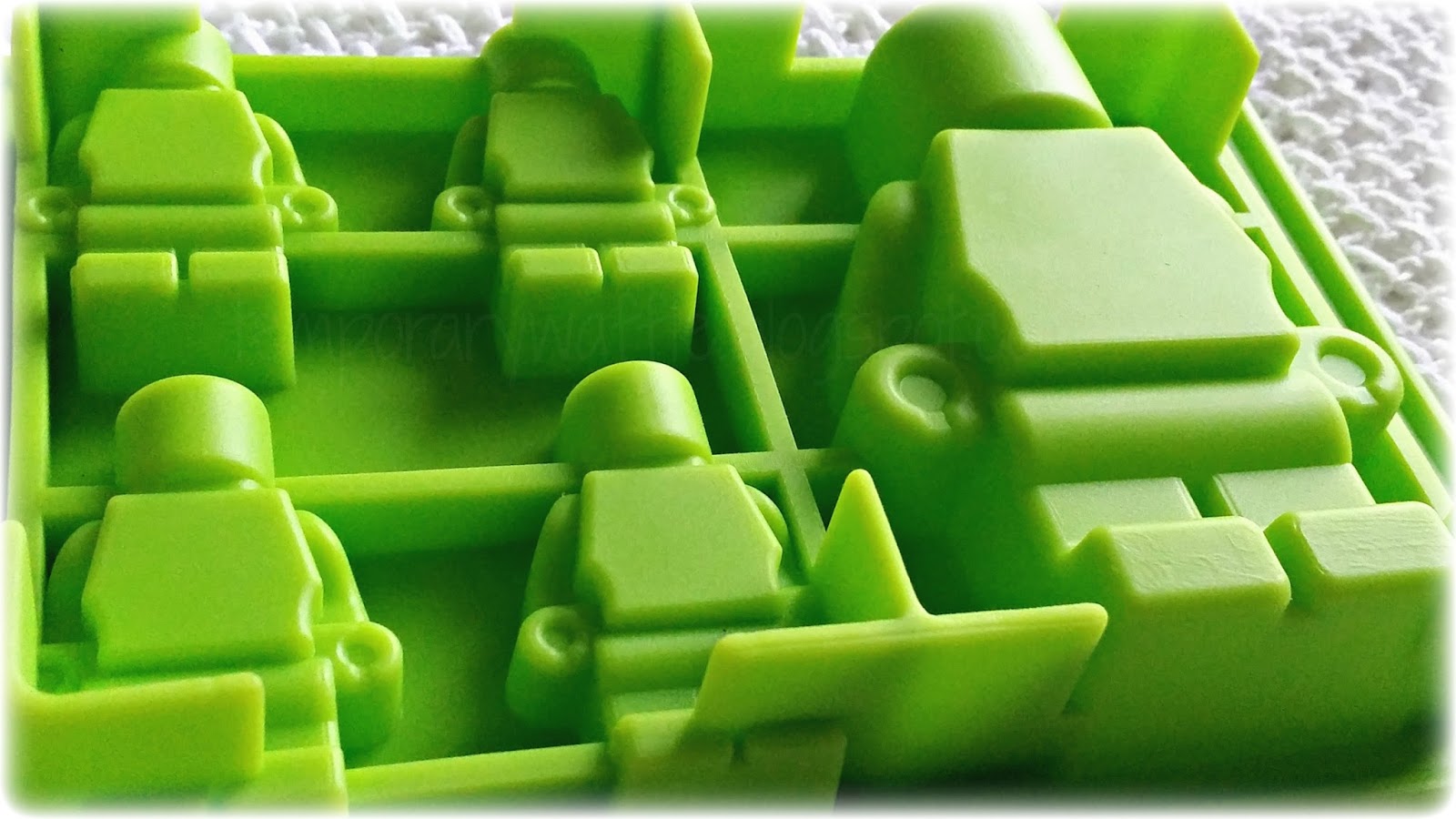 Temporary Waffle: Ohuhu Lego Silicone Mold For Crafts, Candy, And More!