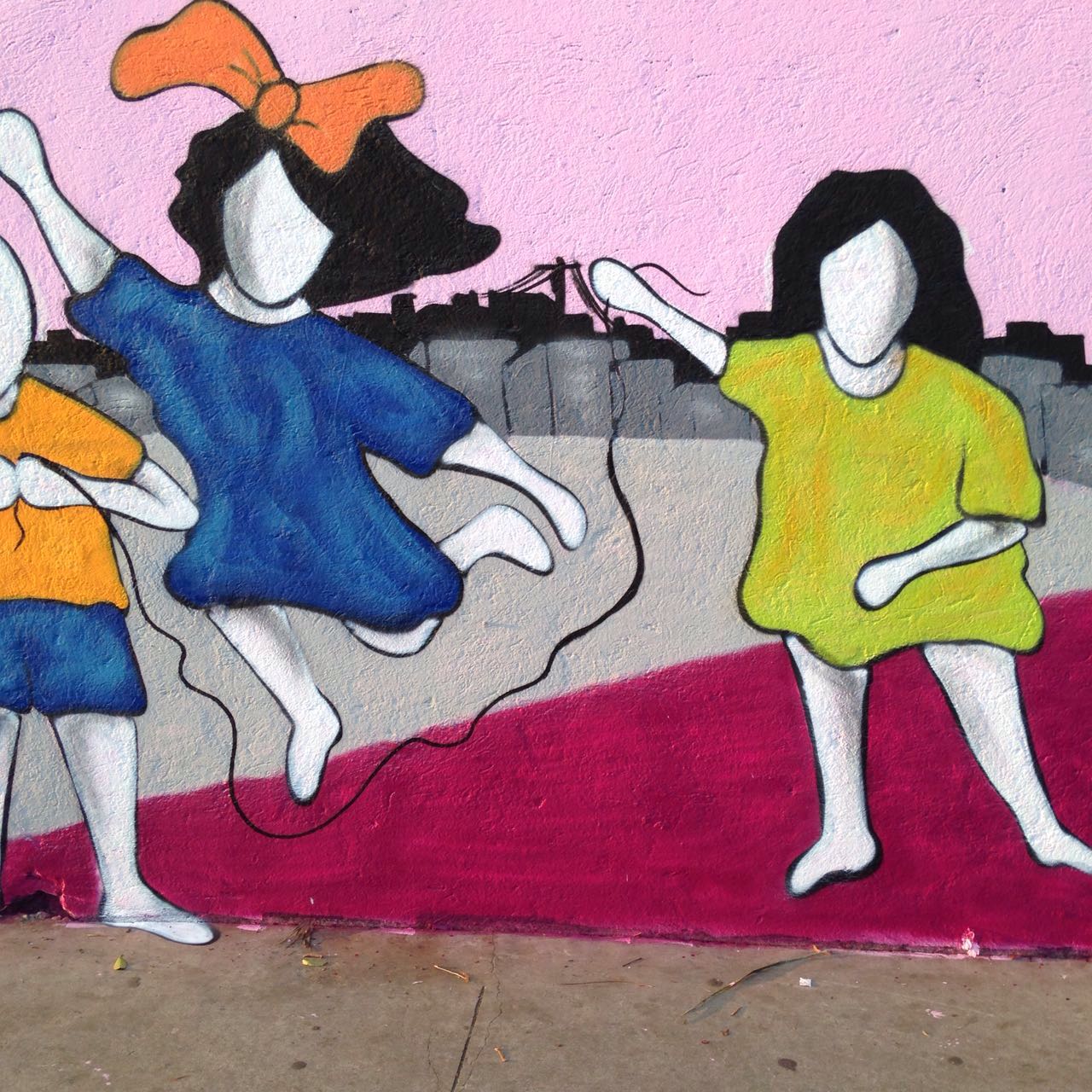 Grafitando os muros da Escola - Arte de rua que encanta - FREI CULTURA