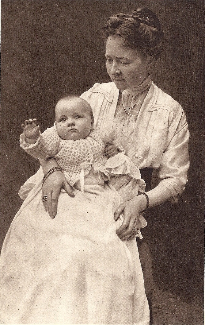 Royal Musings: Baptism of Princess Sieglinde zur Lippe