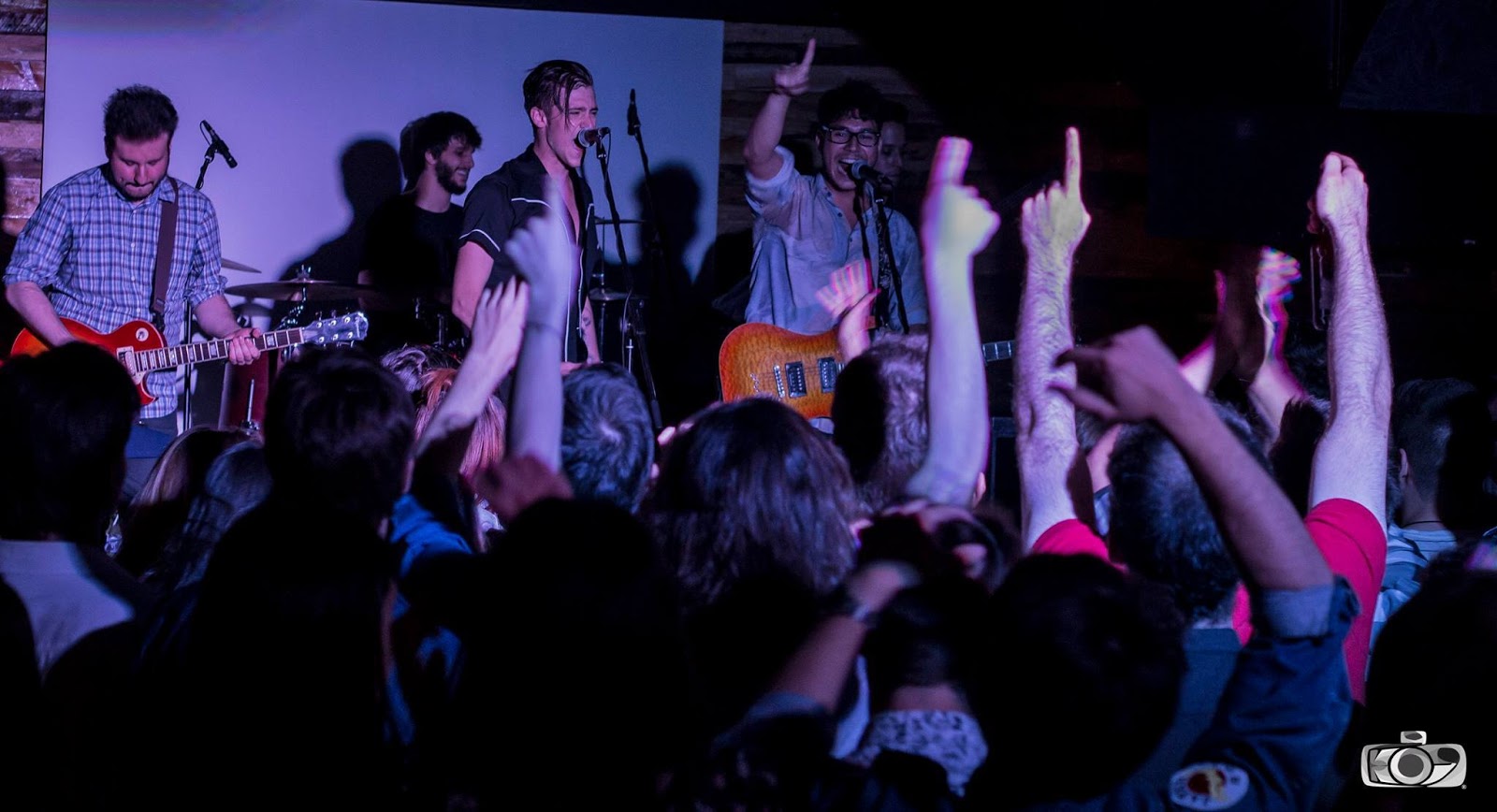 Escucha y descarga "Laberinto" el nuevo ep del grupo zaragozano MPOLE ...