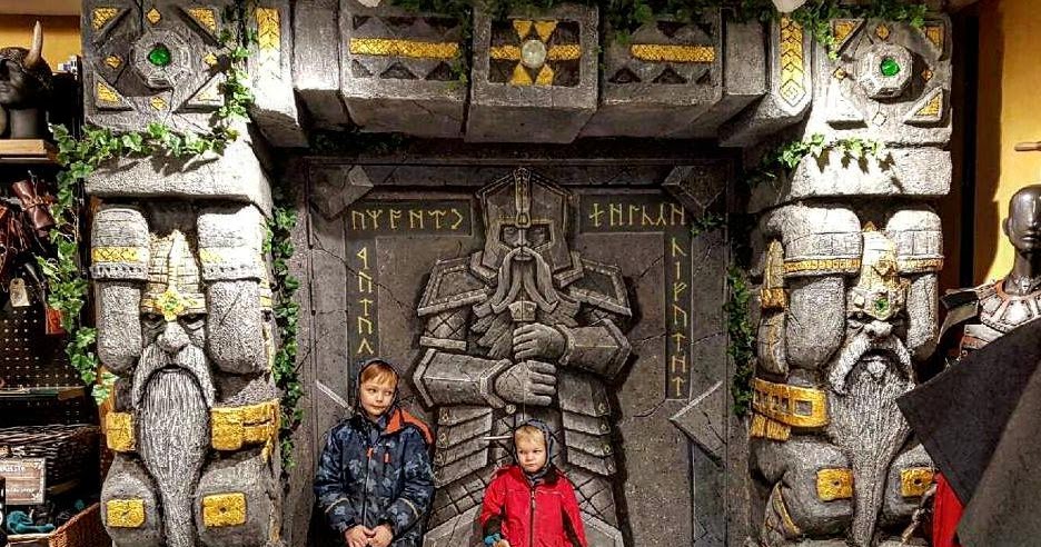 Propnomicon: The Dwarven Gate