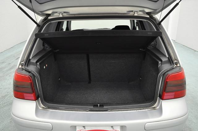 2000 Volkswagen Golf RHD to Durban for Botsuwana, Zimbabwe, South ...