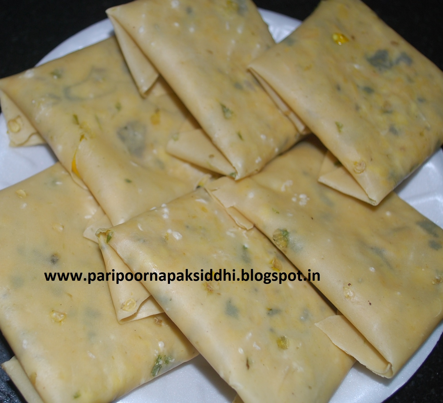 Paripoorna Paksiddhi : CORN & PAPAD POCKETS