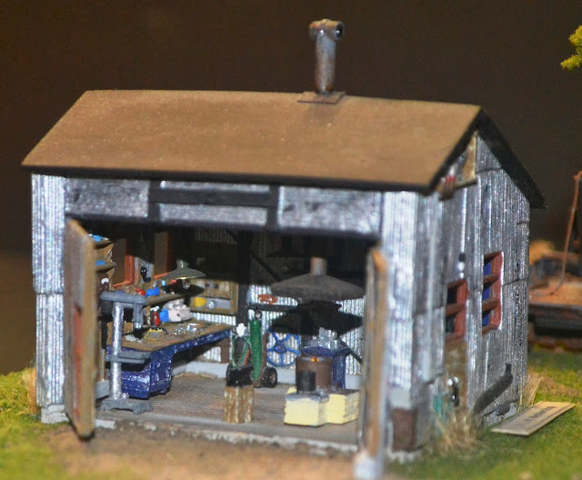 Nirvana Valley Model Railroad: Machine Shop, Woodland Scenics
