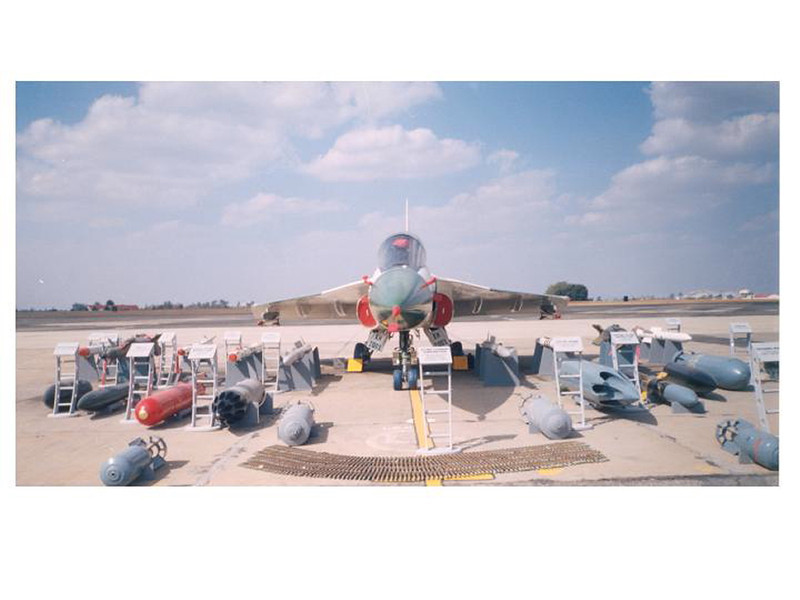 Indian Light Combat Aircraft LCA Tejas. Armament - अरे यायावर रहेगा याद?