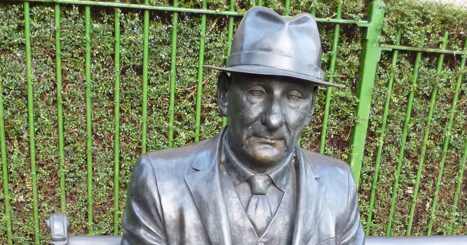 Dr Tony Shaw: L. S. Lowry and Harry Rutherford in Tameside