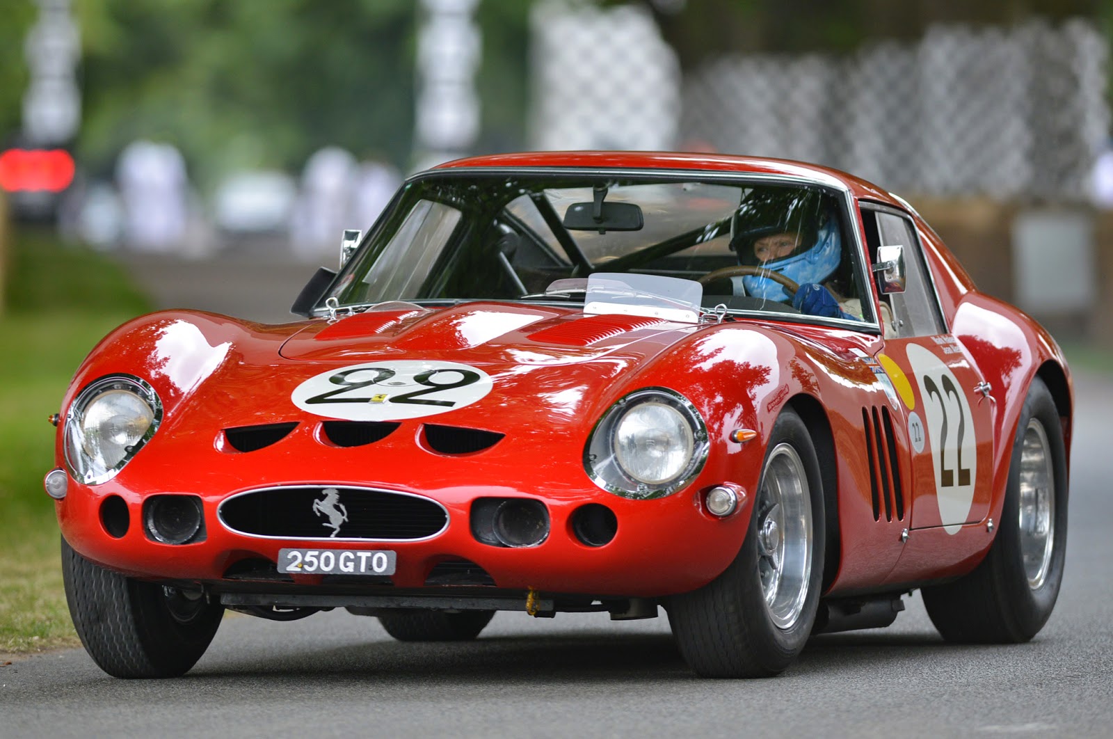 250 GTO 4.0: One-Off si diventa - Throttle Addicted