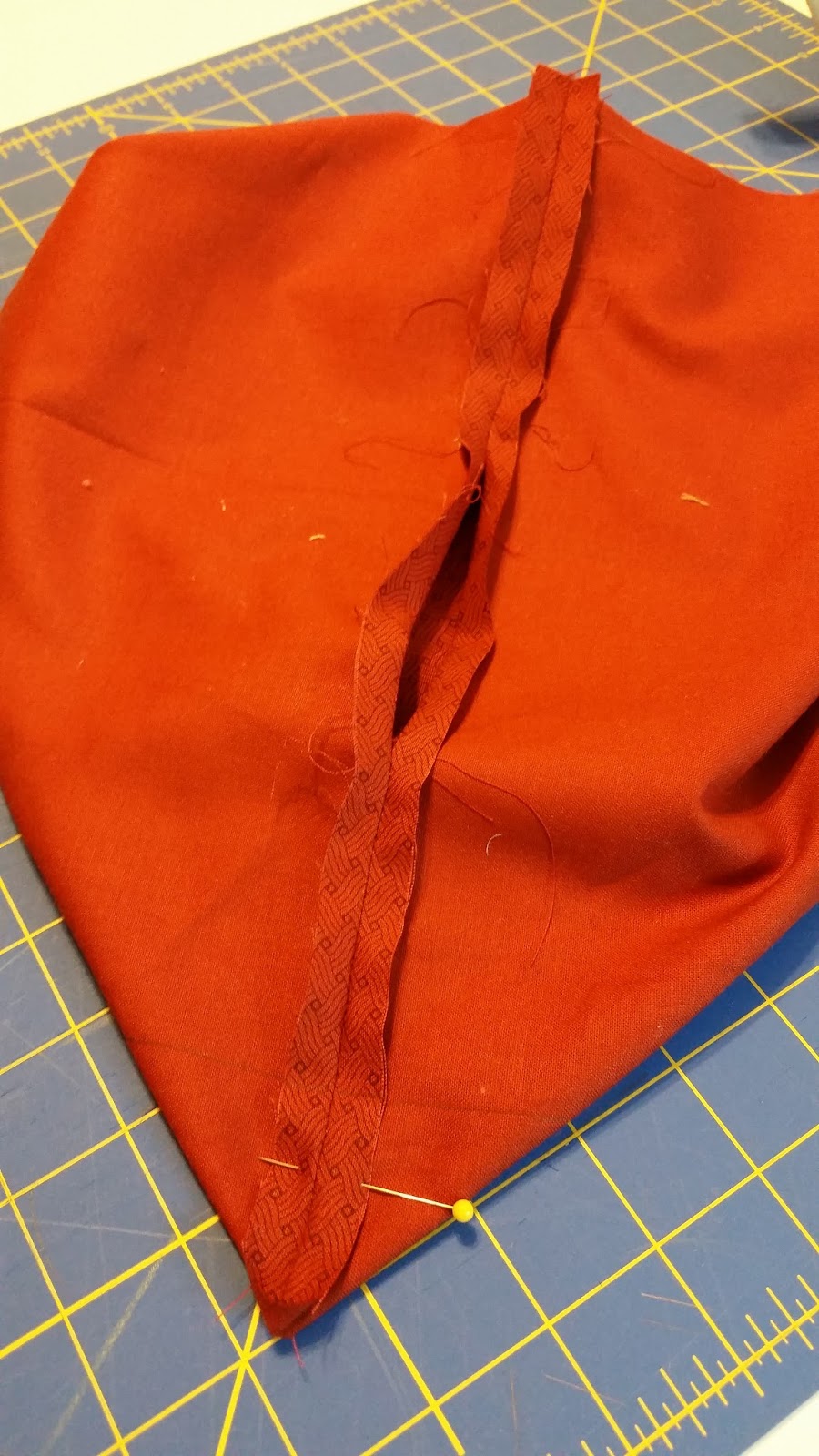 Wally Works Quilting: Upholstery fabric tote using Bosal foam