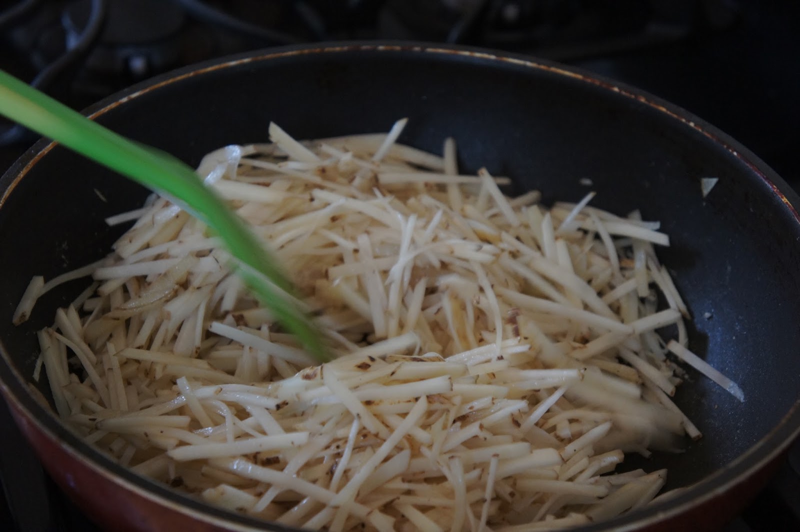 The Way Rice Should Be: Tu Dou Si ( Shaanxi Sour & Spicy Shredded Potato)