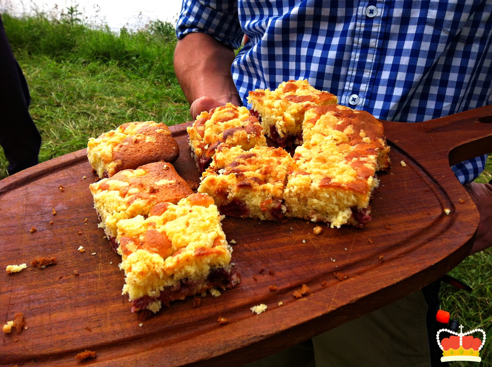 Little Miss Princess Cakes: Elbe Flood Cake Part 2: Cherry Cup-Cake