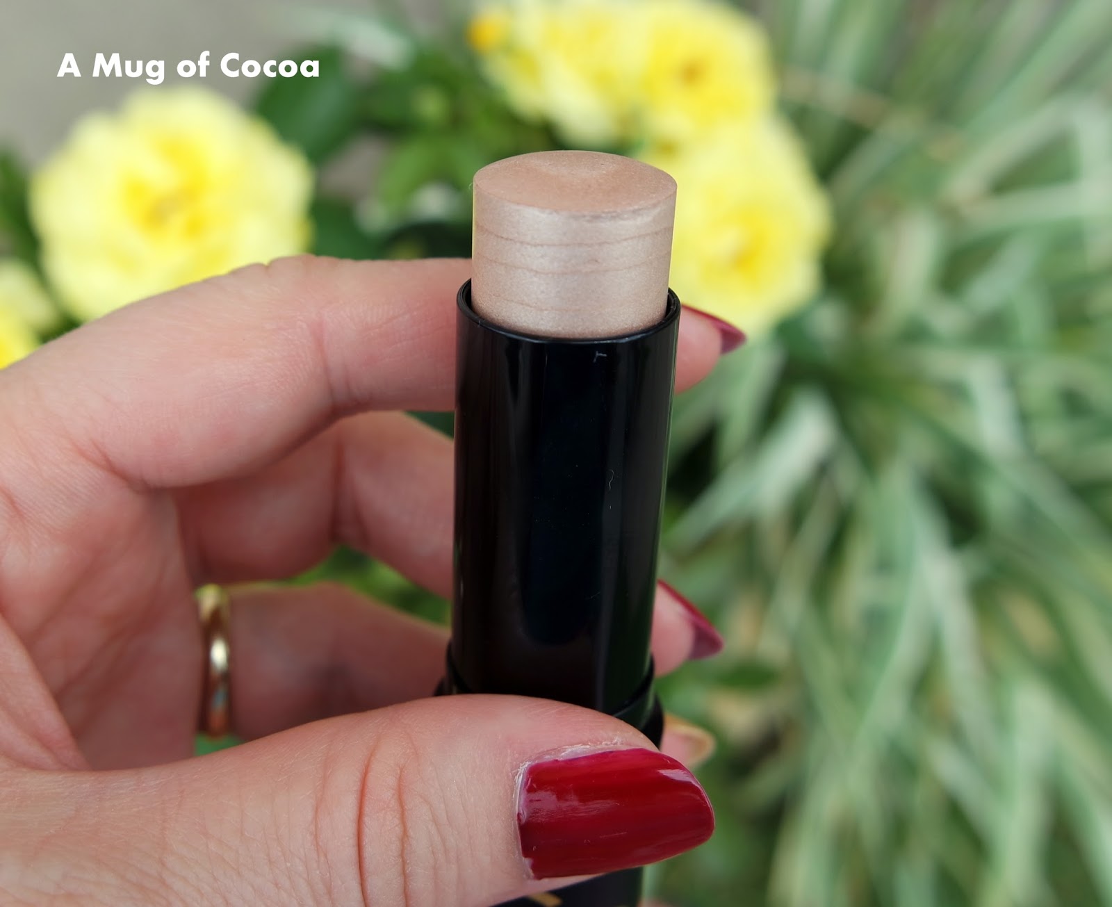 A Mug of Cocoa: Golden Rose Highlighter Stick - 01 Bright Gold