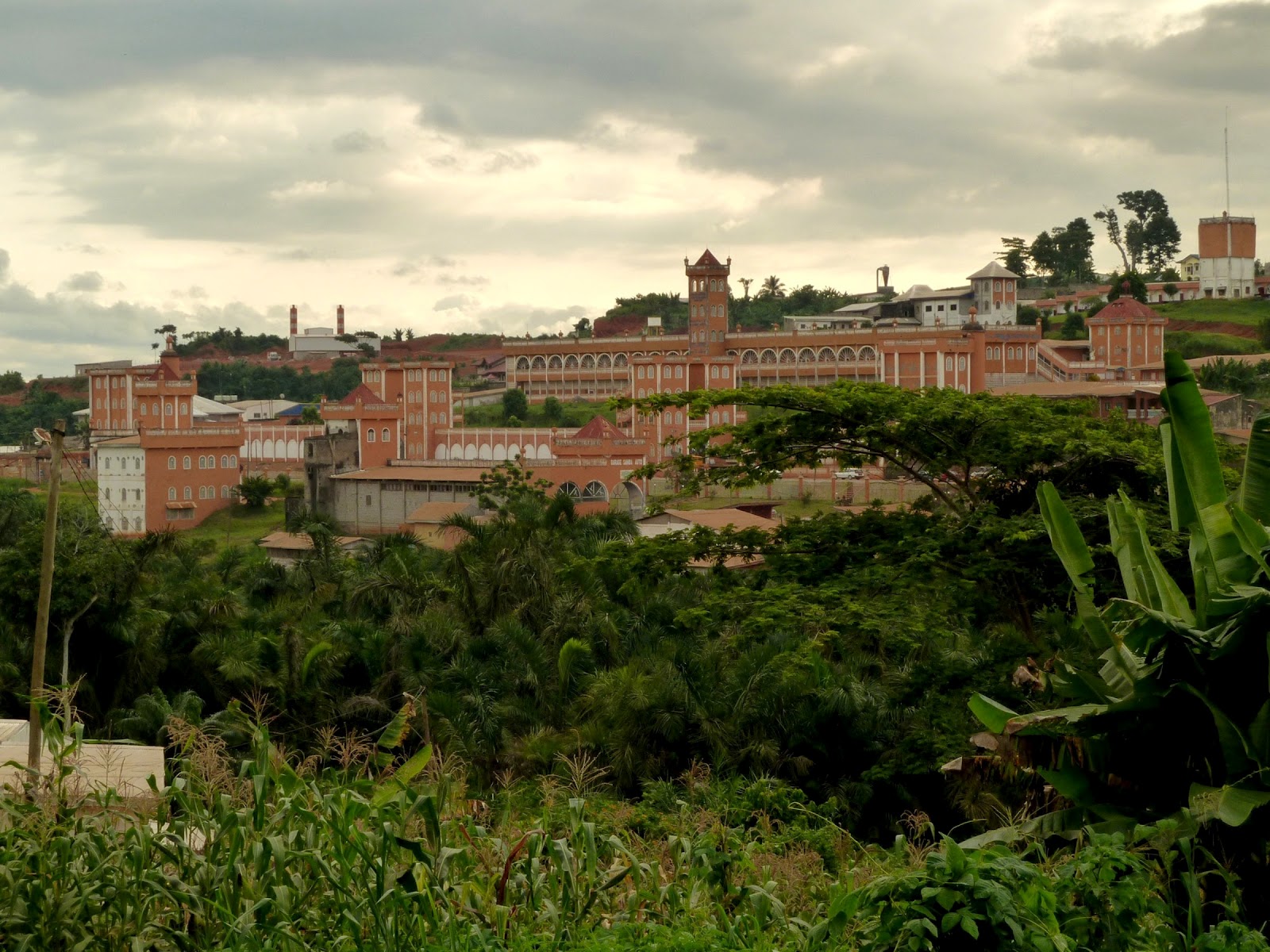 Cameroon ( Cameroun ). A voyage to Cameroon, Africa - Douala, Yaoundé ...