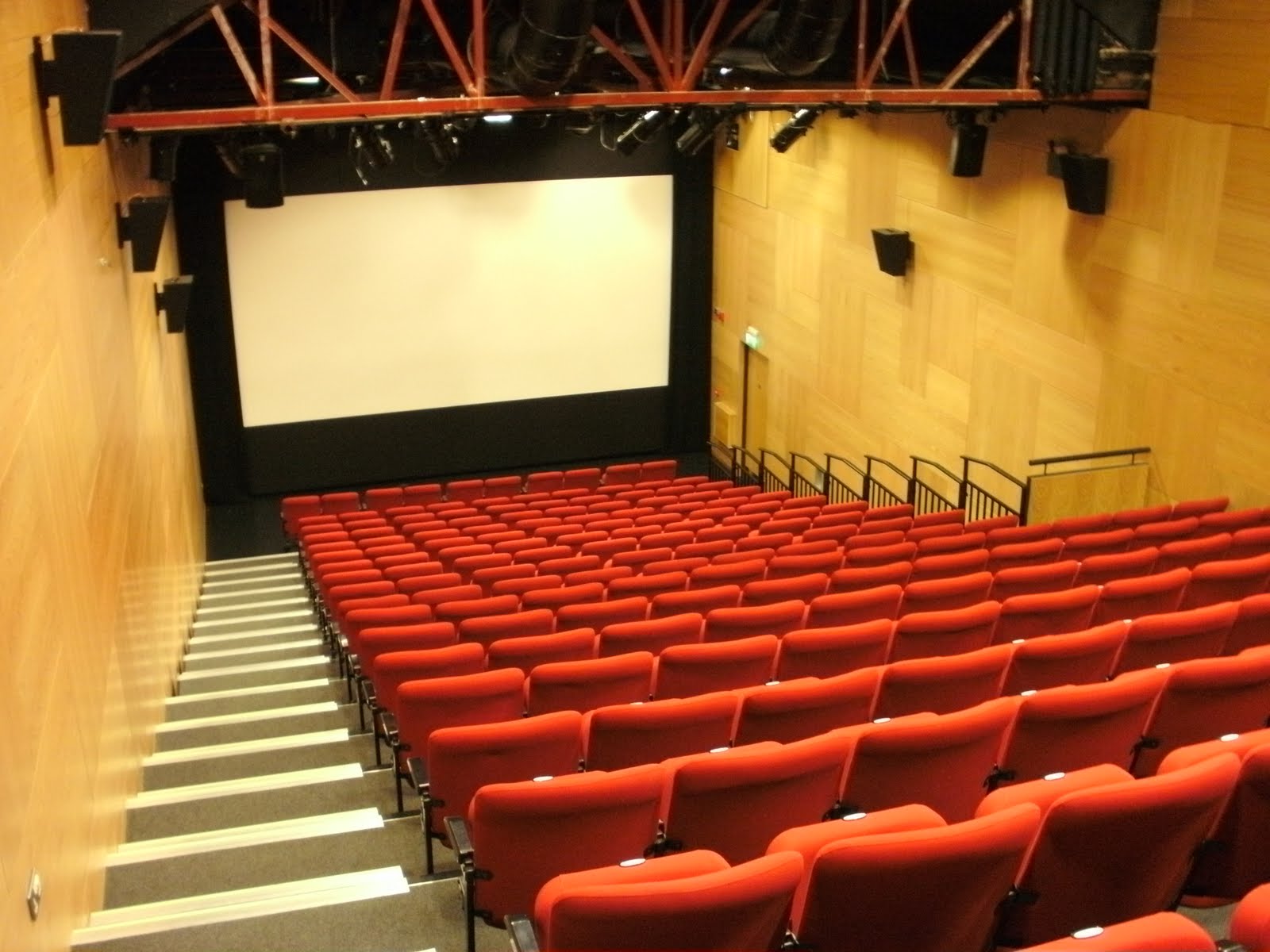 Digital Stories from Limerick,IE: Belltable Arts Centre
