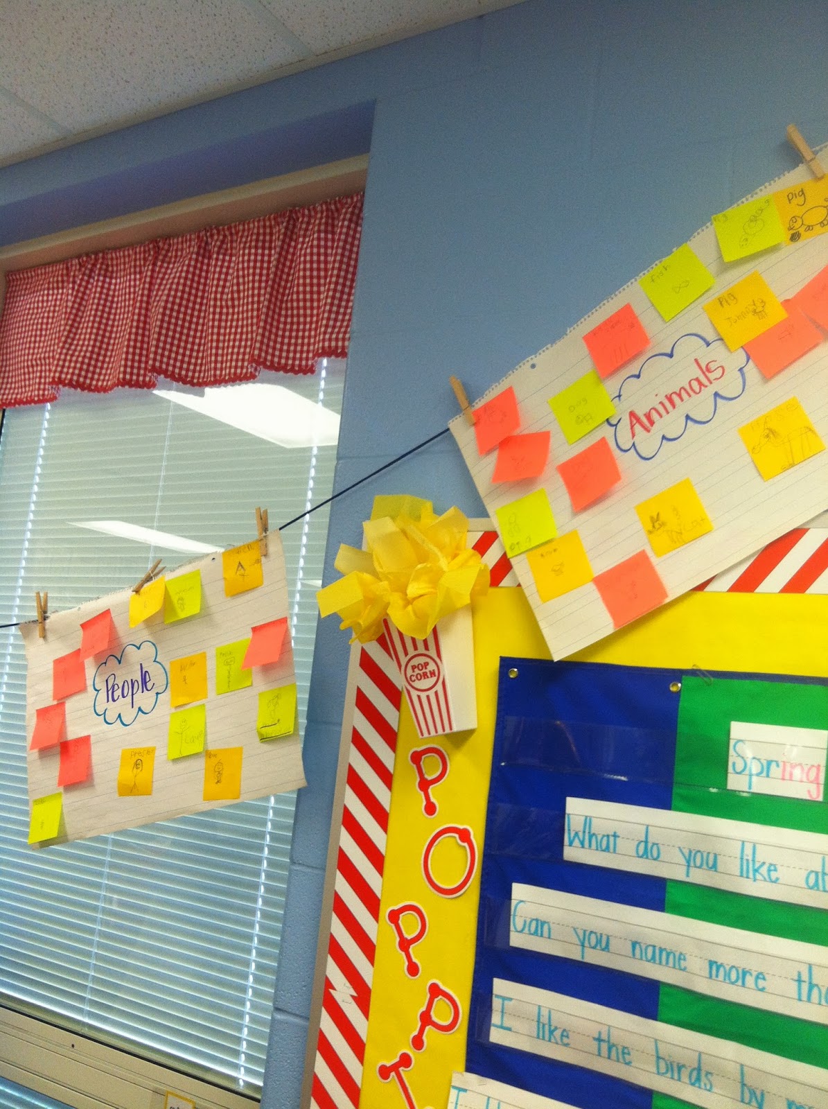 Mrs. Wheeler's First Grade Tidbits: Nouns & Freebies!