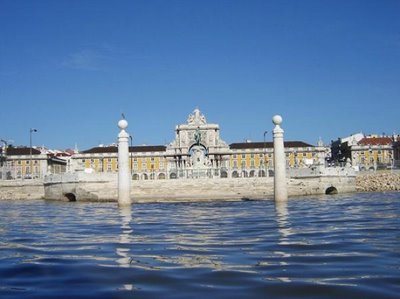 Olá! Como estás?: O Cais das Colunas em Lisboa