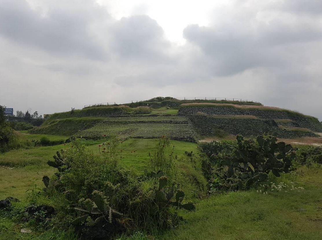 Hidden and little known places: Circular step-pyramid of Cuicuilco ...