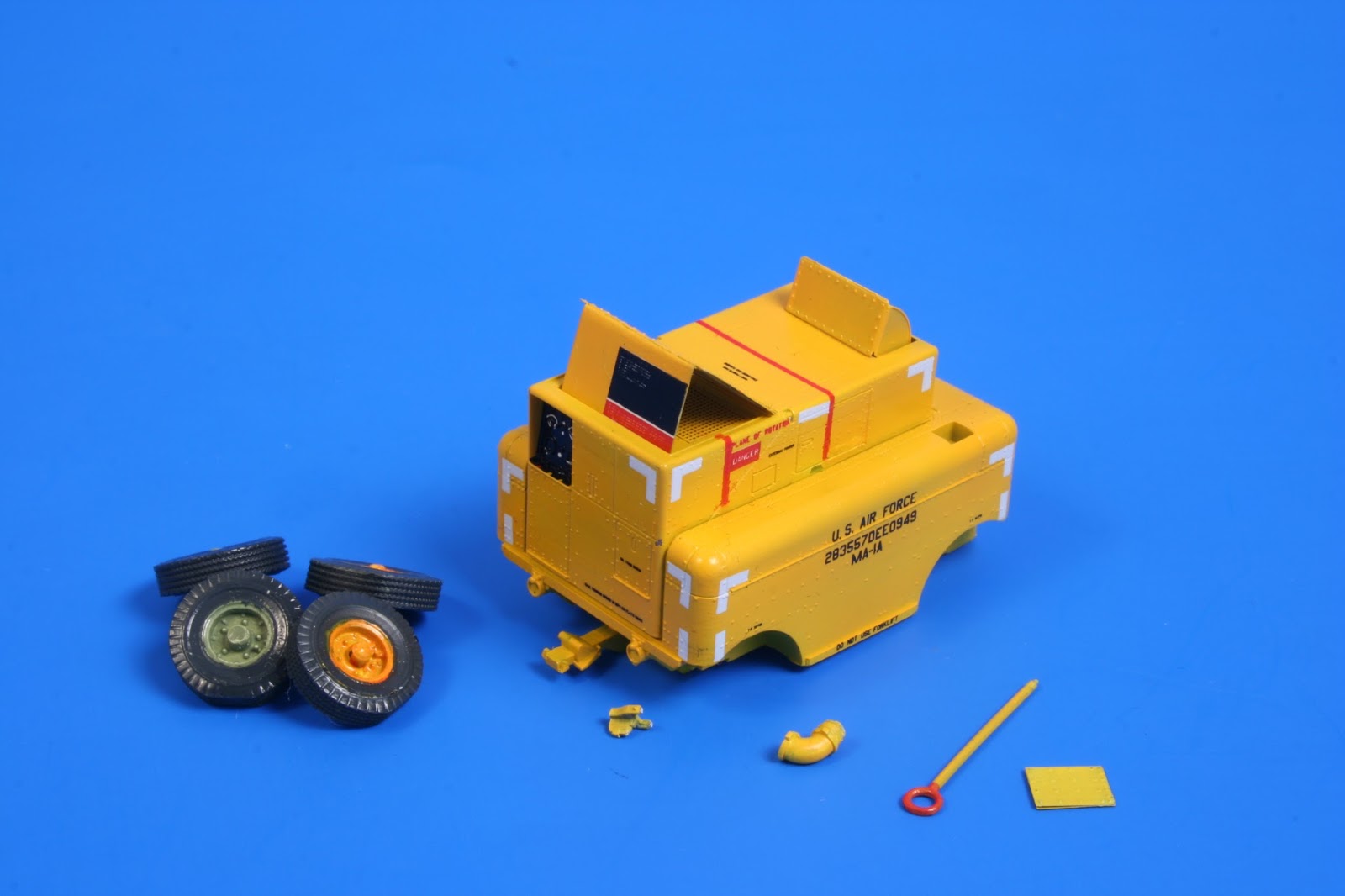 1/48 - MA-1A USAF Start Cart resin kit by CMK - released - The ...