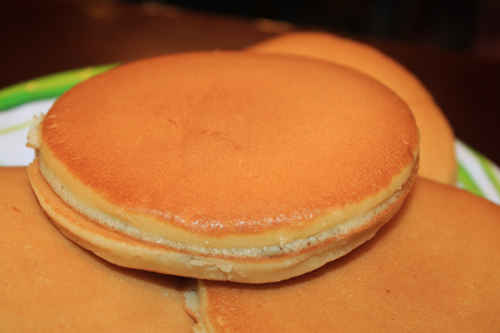 Bánh rán Doraemon - Món ăn vặt mới cho giới teen | Diemanuong365