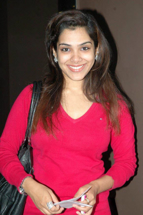 Kadhal Sandhya in Red Hot Dress | South Wood Gallery