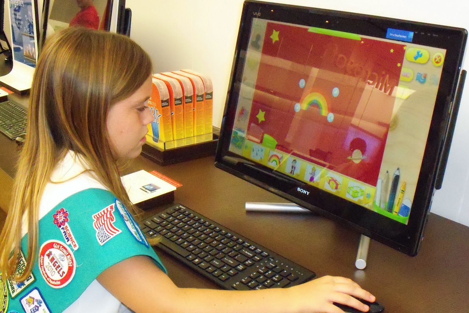 HUNTINGTON BEACH GIRL SCOUT TROOP 746: EARNING OUR COMPUTER FUN BADGE