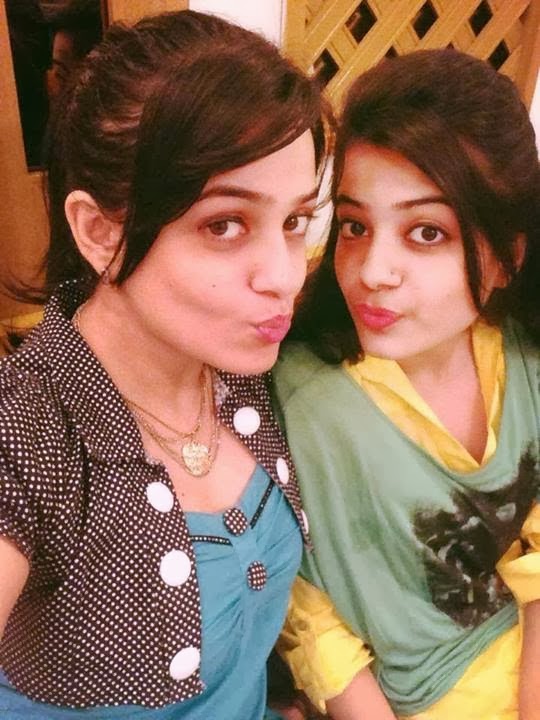 Pakistani female stars and their sisters