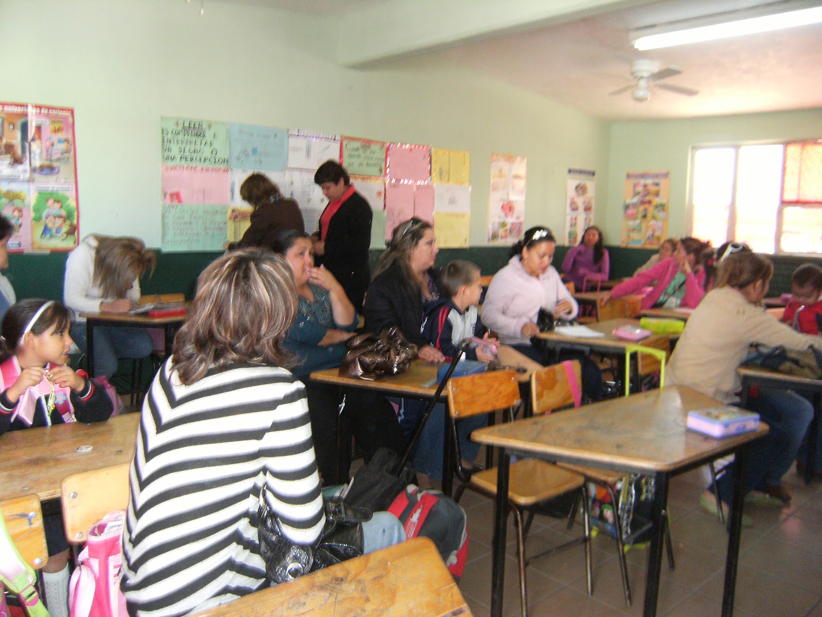 "SI QUIERES CULTURA, PRACTICA LA LECTURA": Círculos de lectura