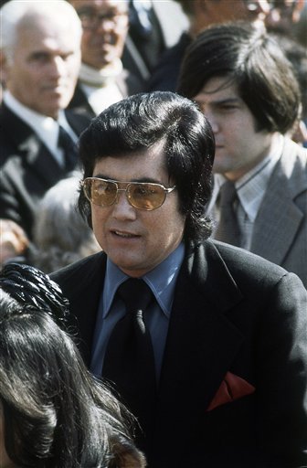 Tralfaz: A Stop at the Falls For Jack Benny